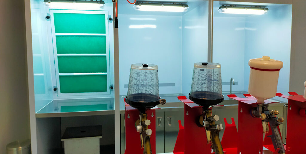 Paint Mixing Room - Green Booth